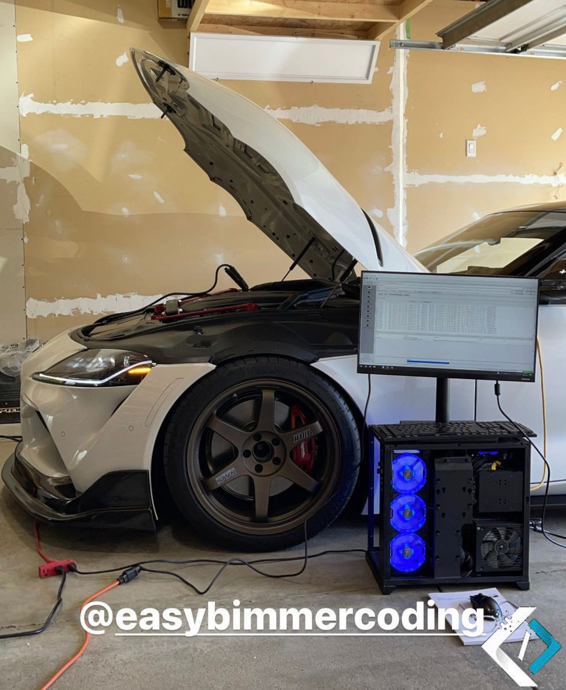 Toyota Supra Apple CarPlay FULLSCREEN - Easy Bimmer Coding